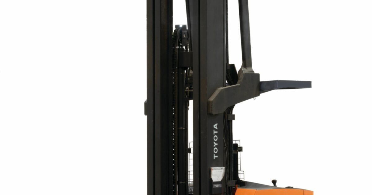 High-Capacity Reach Truck